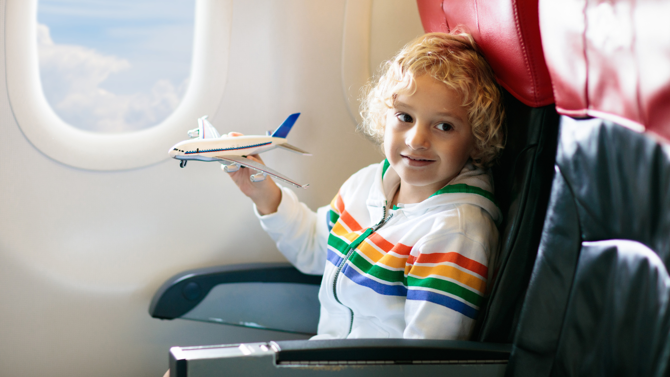 3 Tips to Keep Your Child Entertained on a Flight